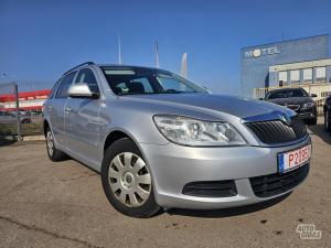 Grey Skoda Octavia 2013 in Kaunas, with an engine capacity of 1.60 L and mileage of 299 thousand km for 3850 €, photo 18 on AUTOMOTO.COM.LV