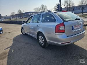 Grey Skoda Octavia 2013 in Kaunas, with an engine capacity of 1.60 L and mileage of 299 thousand km for 3499 €, photo 7 on AUTOMOTO.COM.LV