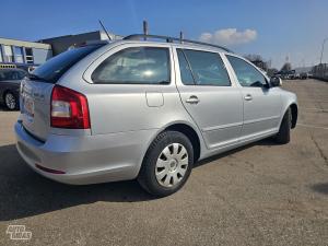 Grey Skoda Octavia 2013 in Kaunas, with an engine capacity of 1.60 L and mileage of 299 thousand km for 3499 €, photo 16 on AUTOMOTO.COM.LV