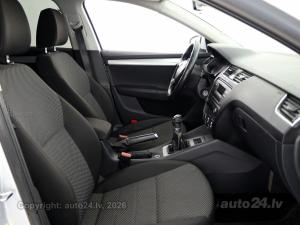 Grey Skoda Octavia 2013 in Tallinn, with an engine capacity of 2.00 L and mileage of 419 thousand km for 2999 €, photo 7 on AUTOMOTO.COM.LV