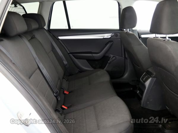 Grey Skoda Octavia 2013 in Tallinn, with an engine capacity of 2.00 L and mileage of 419 thousand km for 2999 €, photo 7 on AUTOMOTO.COM.LV