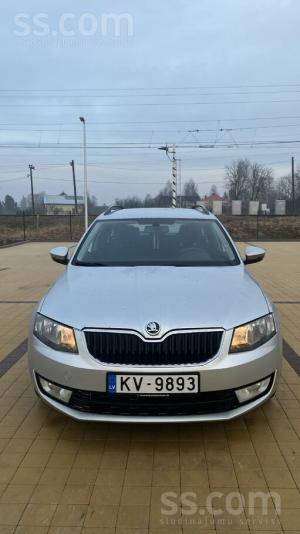 Grey Skoda Octavia 2013 in Riga, with an engine capacity of 1.60 L and mileage of 372 thousand km for 5200 €, photo  on AUTOMOTO.COM.LV
