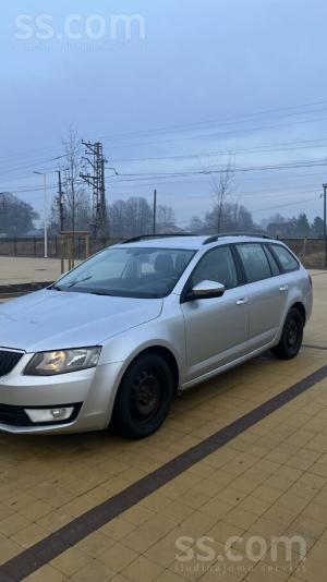 Grey Skoda Octavia 2013 in Riga, with an engine capacity of 1.60 L and mileage of 372 thousand km for 5200 €, photo 3 on AUTOMOTO.COM.LV