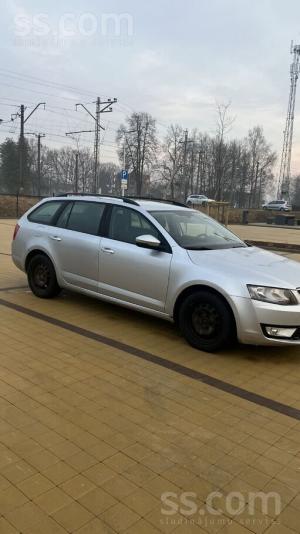Grey Skoda Octavia 2013 in Riga, with an engine capacity of 1.60 L and mileage of 372 thousand km for 5200 €, photo 4 on AUTOMOTO.COM.LV