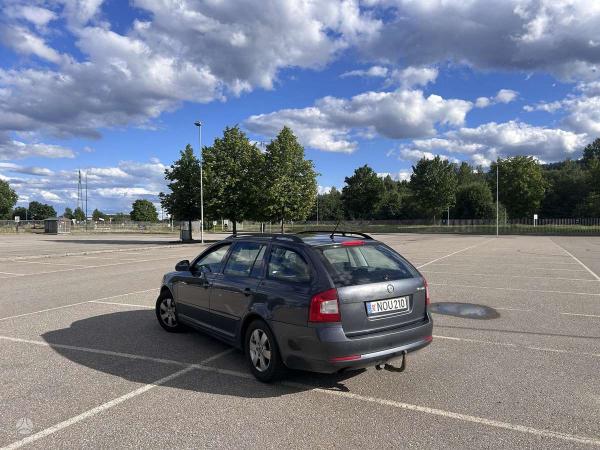 Pelēks Skoda Octavia 2013 Klaipėda, ar dzinēja tilpumu 1.60 L un nobraukumu 353 tūkst. km par 1900 €, foto 4 vietnē AUTOMOTO.COM.LV