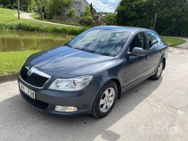 Pelēks Skoda Octavia 2013 Tukums, ar dzinēja tilpumu 1.60 L un nobraukumu 0 tūkst. km par 1750 €, foto 1 vietnē AUTOMOTO.COM.LV