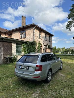 Pelēks Skoda Octavia 2013 Valmiera, ar dzinēja tilpumu 1.60 L un nobraukumu 341 tūkst. km par 2000 €, foto 4 vietnē AUTOMOTO.COM.LV