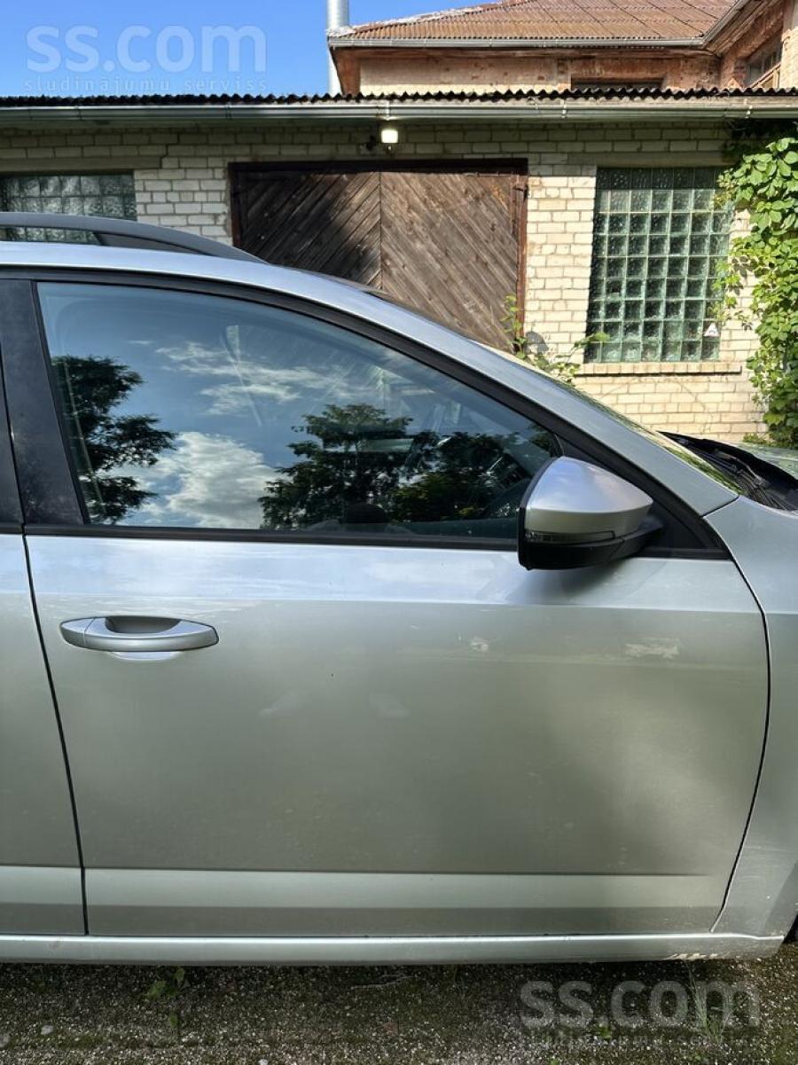 Pelēks Skoda Octavia 2013 Valmiera, ar dzinēja tilpumu 1.60 L un nobraukumu 341 tūkst. km par 2000 €, foto 8 vietnē AUTOMOTO.COM.LV