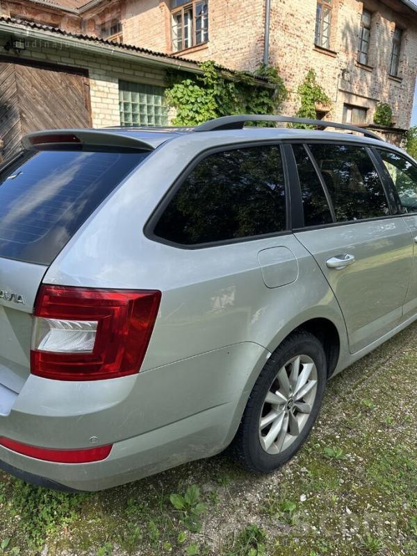 Pelēks Skoda Octavia 2013 Valmiera, ar dzinēja tilpumu 1.60 L un nobraukumu 341 tūkst. km par 2000 €, foto 10 vietnē AUTOMOTO.COM.LV