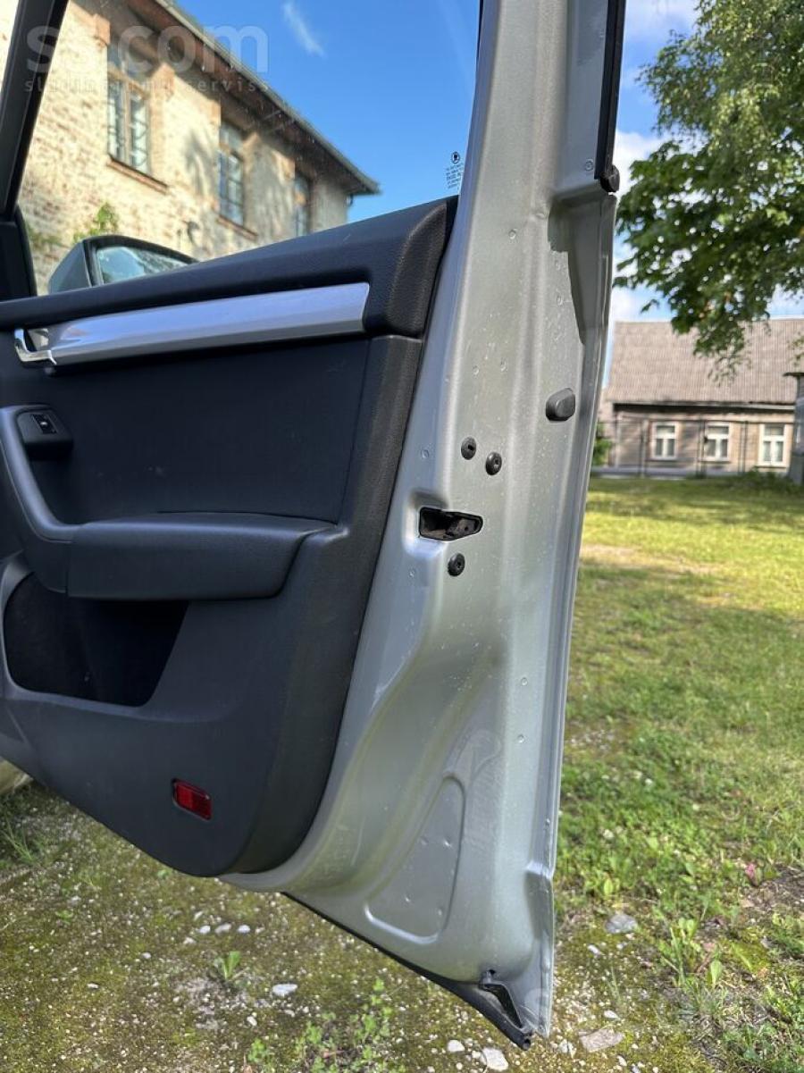 Pelēks Skoda Octavia 2013 Valmiera, ar dzinēja tilpumu 1.60 L un nobraukumu 341 tūkst. km par 2000 €, foto 14 vietnē AUTOMOTO.COM.LV
