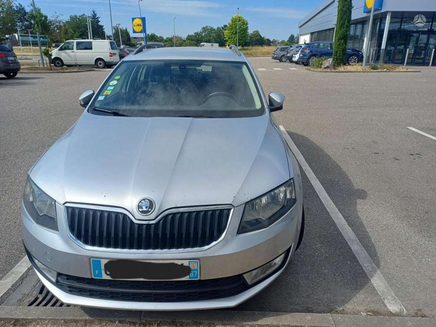 Pelēks Skoda Octavia 2013 Tauragė, ar dzinēja tilpumu 1.60 L un nobraukumu 265 tūkst. km par 4500 €, foto 5 vietnē AUTOMOTO.COM.LV