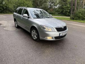 Grey Skoda Octavia 2013 in Ukmerge, with an engine capacity of 1.60 L and mileage of 222 thousand km for 3650 €, photo  on AUTOMOTO.COM.LV