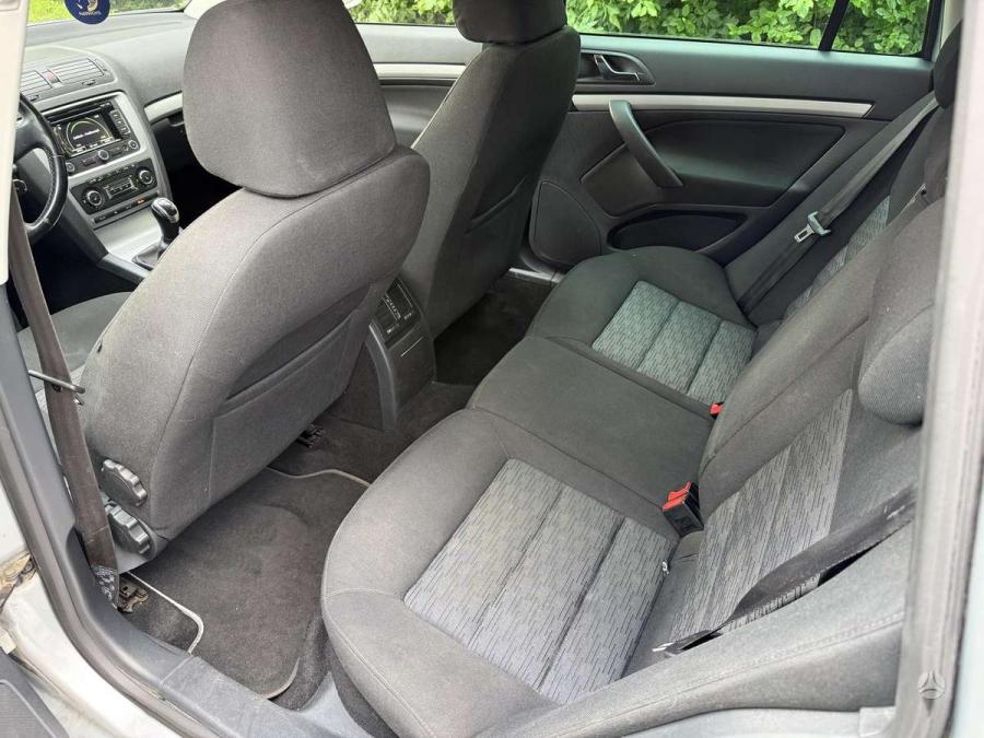 Pelēks Skoda Octavia 2013 Ukmergė, ar dzinēja tilpumu 1.60 L un nobraukumu 222 tūkst. km par 3650 €, foto 7 vietnē AUTOMOTO.COM.LV