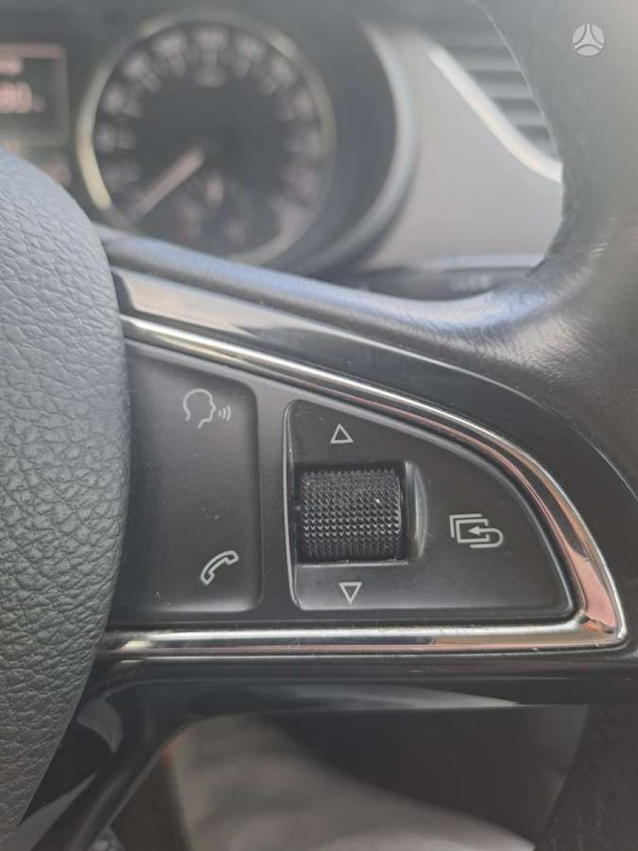 Grey Skoda Octavia 2013 in Gargzdai, with an engine capacity of 1.97 L and mileage of 331 thousand km for 4900 €, photo 4 on AUTOMOTO.COM.LV