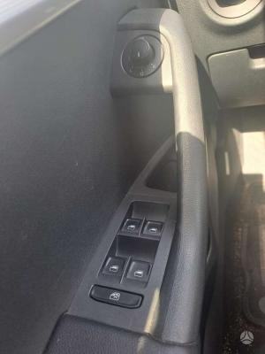 Grey Skoda Octavia 2013 in Gargzdai, with an engine capacity of 1.97 L and mileage of 331 thousand km for 4900 €, photo 7 on AUTOMOTO.COM.LV