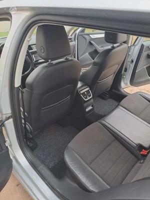 Grey Skoda Octavia 2013 in Gargzdai, with an engine capacity of 1.97 L and mileage of 331 thousand km for 4900 €, photo 15 on AUTOMOTO.COM.LV