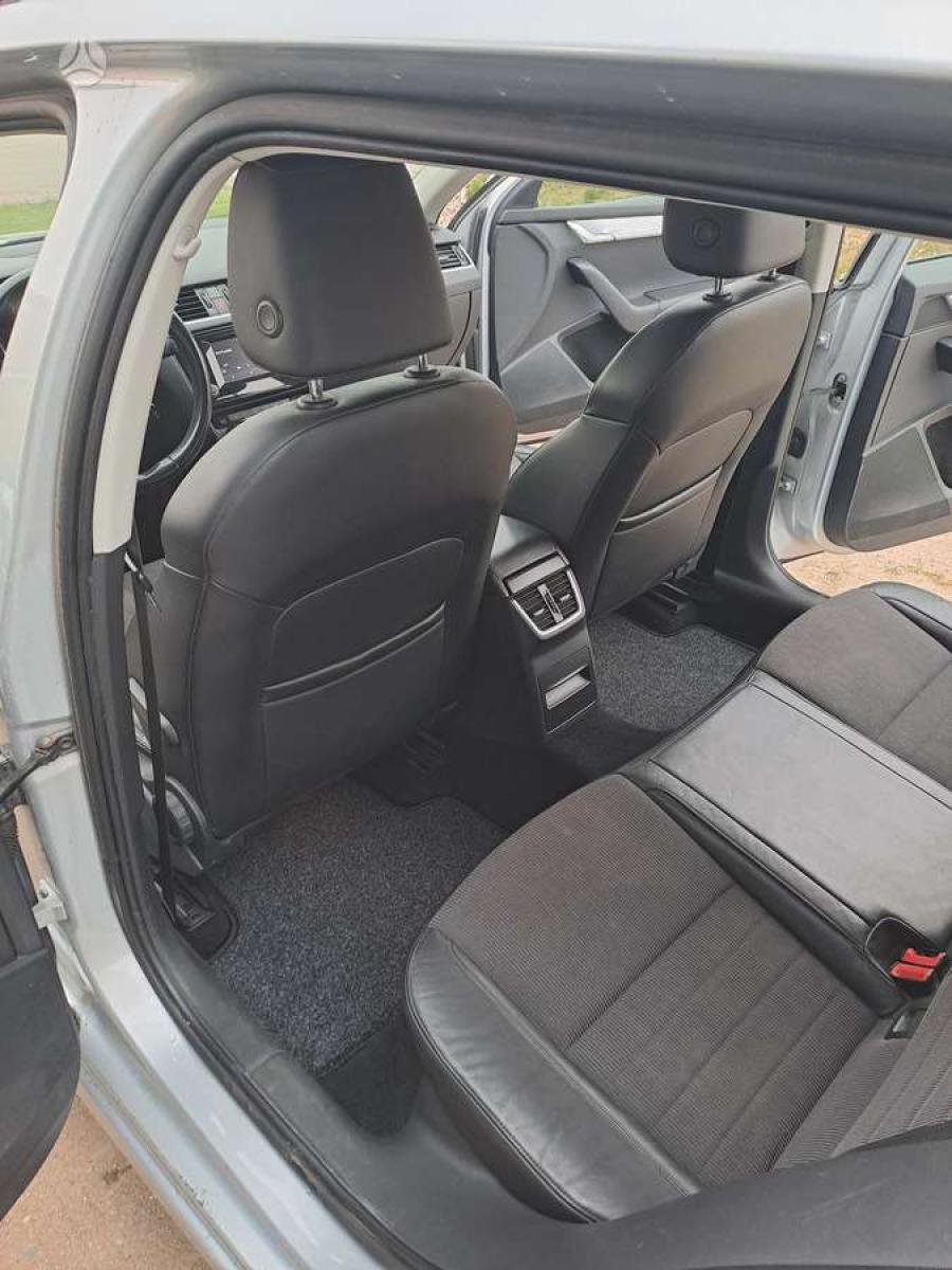 Grey Skoda Octavia 2013 in Gargzdai, with an engine capacity of 1.97 L and mileage of 331 thousand km for 4900 €, photo 15 on AUTOMOTO.COM.LV
