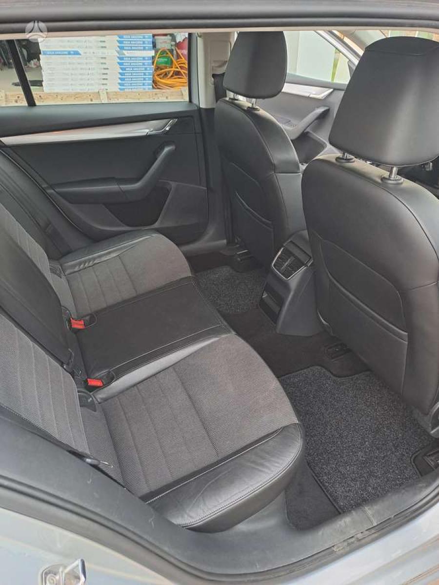 Grey Skoda Octavia 2013 in Gargzdai, with an engine capacity of 1.97 L and mileage of 331 thousand km for 4900 €, photo 16 on AUTOMOTO.COM.LV