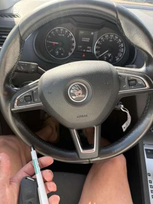 Grey Skoda Octavia 2013 in Jurbarkas, with an engine capacity of 1.97 L and mileage of 300 thousand km for 5565 €, photo 35 on AUTOMOTO.COM.LV