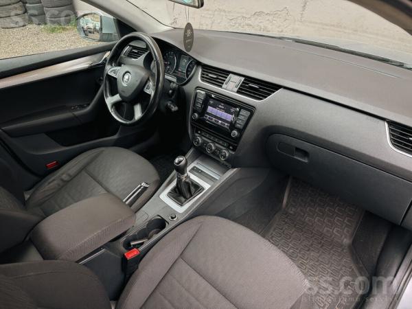 Серый Шкода Октавия 2013 в Рига, объемом двигателя 1.60 л и пробегом 388 тыс. км за 2950 €, фото 7 на AUTOMOTO.COM.LV