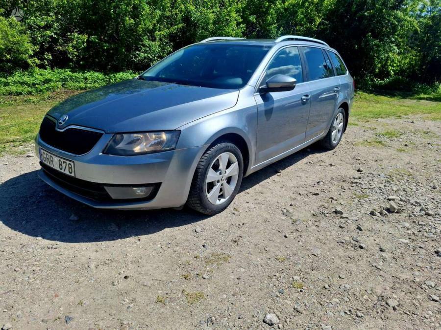 Grey Skoda Octavia 2013 in Vilnius, with an engine capacity of 1.60 L and mileage of 325 thousand km for 2900 €, photo 1 on AUTOMOTO.COM.LV