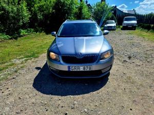 Grey Skoda Octavia 2013 in Vilnius, with an engine capacity of 1.60 L and mileage of 325 thousand km for 2900 €, photo 8 on AUTOMOTO.COM.LV