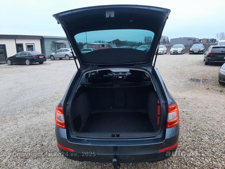 Grey Skoda Octavia 2014 in Tartu, with an engine capacity of 2.00 L and mileage of 225 thousand km for 8990 €, photo 5 on AUTOMOTO.COM.LV