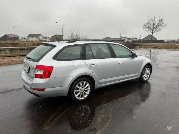 Grey Skoda Octavia 2014 in Kaunas, with an engine capacity of 1.60 L and mileage of 550 thousand km for 4500 €, photo 4 on AUTOMOTO.COM.LV