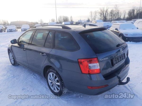 Grey Skoda Octavia 2014 in Tartu, with an engine capacity of 2.00 L and mileage of 225 thousand km for 8590 €, photo 3 on AUTOMOTO.COM.LV