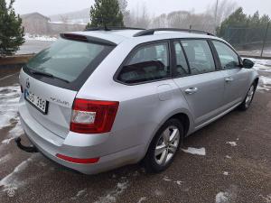 Pelēks Skoda Octavia 2014 Telšiai, ar dzinēja tilpumu 1.60 L un nobraukumu 295 tūkst. km par 5699 €, foto 3 vietnē AUTOMOTO.COM.LV