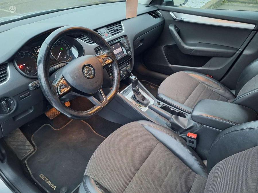 Pelēks Skoda Octavia 2014 Telšiai, ar dzinēja tilpumu 1.60 L un nobraukumu 295 tūkst. km par 5699 €, foto 8 vietnē AUTOMOTO.COM.LV