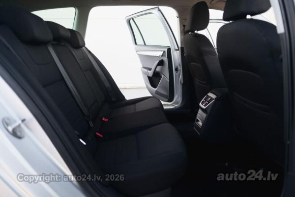 Grey Skoda Octavia 2014 in Tallinn, with an engine capacity of 2.00 L and mileage of 273 thousand km for 6999 €, photo 11 on AUTOMOTO.COM.LV