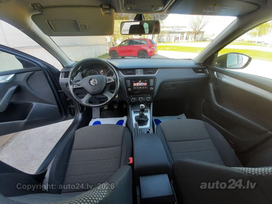 Pelēks Skoda Octavia 2014 Tartu, ar dzinēja tilpumu 2.00 L un nobraukumu 225 tūkst. km par 8190 €, foto 12 vietnē AUTOMOTO.COM.LV