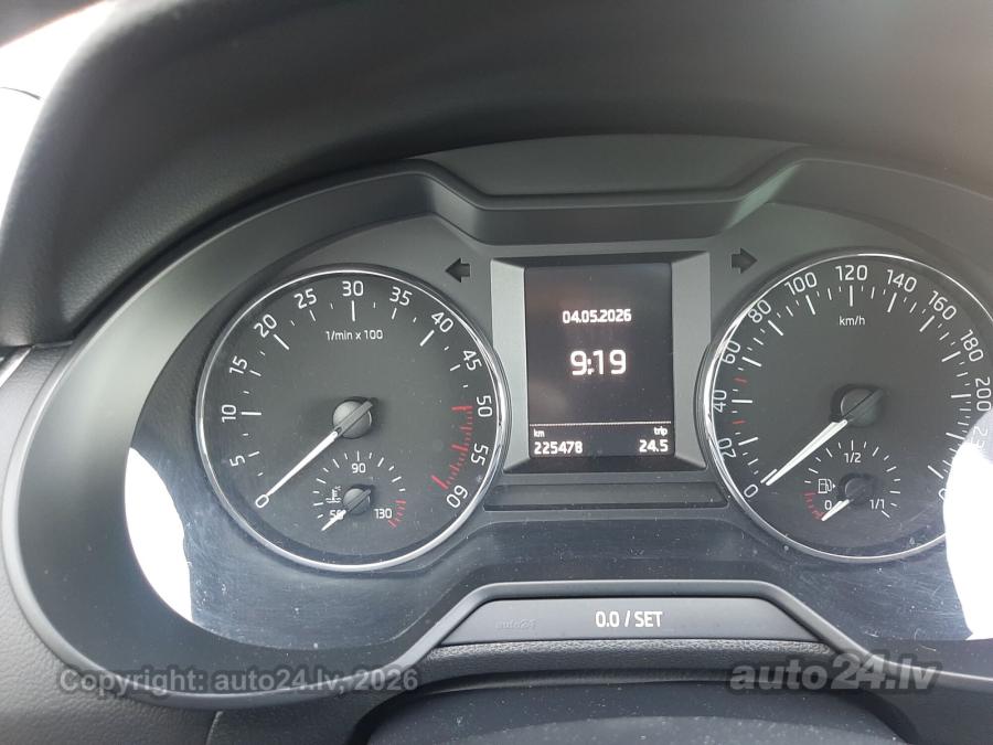 Pelēks Skoda Octavia 2014 Tartu, ar dzinēja tilpumu 2.00 L un nobraukumu 225 tūkst. km par 8190 €, foto 21 vietnē AUTOMOTO.COM.LV