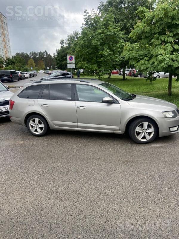 Grey Skoda Octavia 2014 in Riga, with an engine capacity of 1.60 L and mileage of 490 thousand km for 3000 €, photo 1 on AUTOMOTO.COM.LV