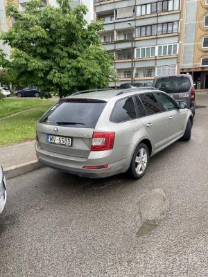 Pelēks Skoda Octavia 2014 Rīga, ar dzinēja tilpumu 1.60 L un nobraukumu 490 tūkst. km par 3000 €, foto 3 vietnē AUTOMOTO.COM.LV