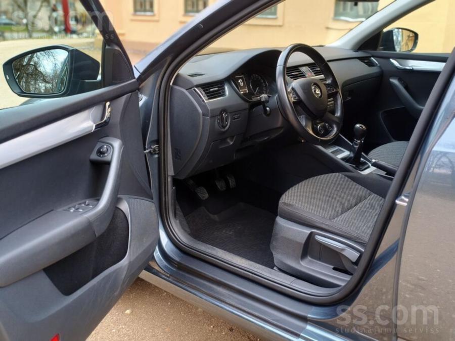 Grey Skoda Octavia 2014 in Preili, with an engine capacity of 2.00 L and mileage of 251 thousand km for 8490 €, photo 20 on AUTOMOTO.COM.LV
