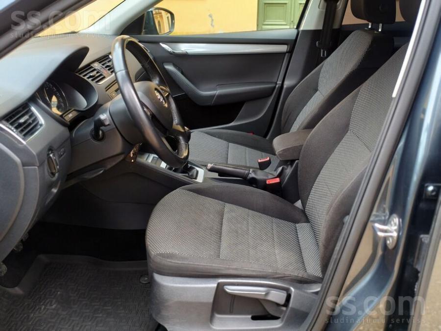 Grey Skoda Octavia 2014 in Preili, with an engine capacity of 2.00 L and mileage of 251 thousand km for 8490 €, photo 21 on AUTOMOTO.COM.LV