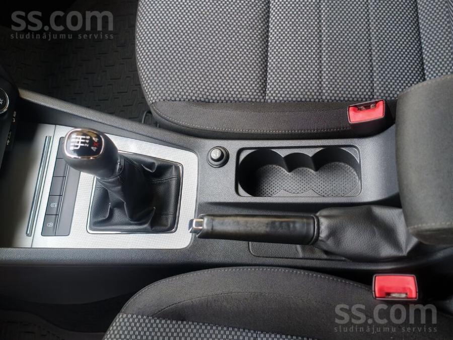Grey Skoda Octavia 2014 in Preili, with an engine capacity of 2.00 L and mileage of 251 thousand km for 8490 €, photo 23 on AUTOMOTO.COM.LV