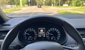 Pelēks Skoda Octavia 2014 Jūrmala, ar dzinēja tilpumu 2.00 L un nobraukumu 285 tūkst. km par 7900 €, foto 25 vietnē AUTOMOTO.COM.LV