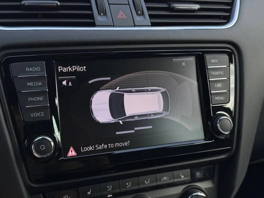 Pelēks Skoda Octavia 2014 Jūrmala, ar dzinēja tilpumu 2.00 L un nobraukumu 285 tūkst. km par 7900 €, foto 27 vietnē AUTOMOTO.COM.LV
