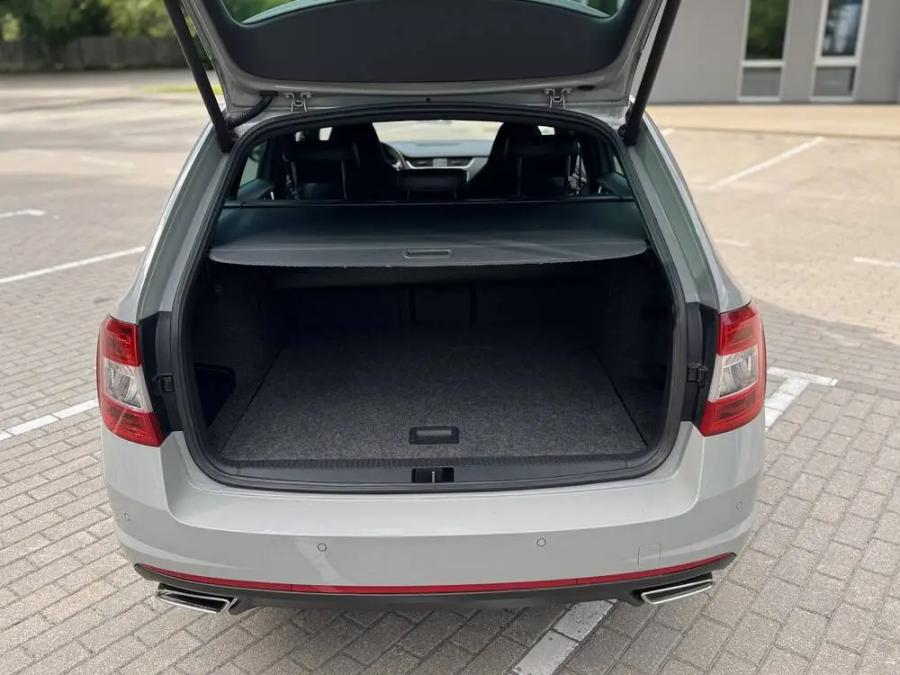 Pelēks Skoda Octavia 2014 Jūrmala, ar dzinēja tilpumu 2.00 L un nobraukumu 285 tūkst. km par 7900 €, foto 33 vietnē AUTOMOTO.COM.LV