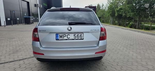 Grey Skoda Octavia 2014 in Vilnius, with an engine capacity of 1.97 L and mileage of 245 thousand km for 6700 €, photo 5 on AUTOMOTO.COM.LV