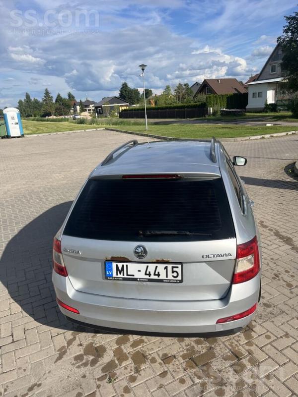 Pelēks Skoda Octavia 2014 Ogre, ar dzinēja tilpumu 1.60 L un nobraukumu 398 tūkst. km par 2200 €, foto 5 vietnē AUTOMOTO.COM.LV