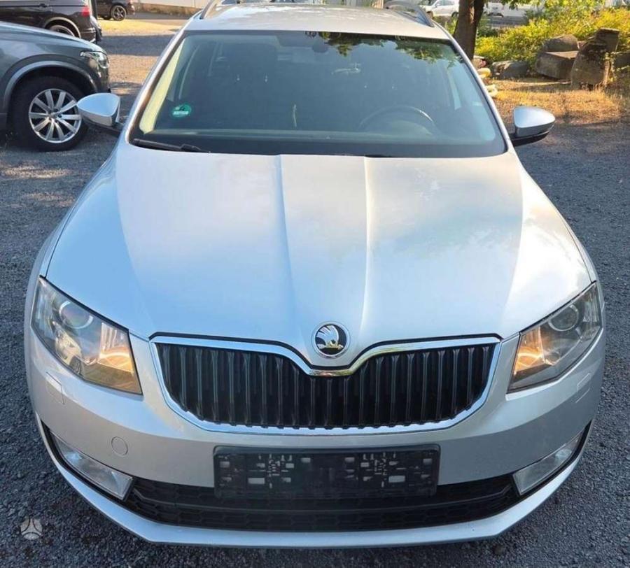 Grey Skoda Octavia 2014 in Vilnius, with an engine capacity of 1.60 L and mileage of 236 thousand km for 6800 €, photo 1 on AUTOMOTO.COM.LV