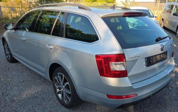 Grey Skoda Octavia 2014 in Vilnius, with an engine capacity of 1.60 L and mileage of 236 thousand km for 6800 €, photo 5 on AUTOMOTO.COM.LV