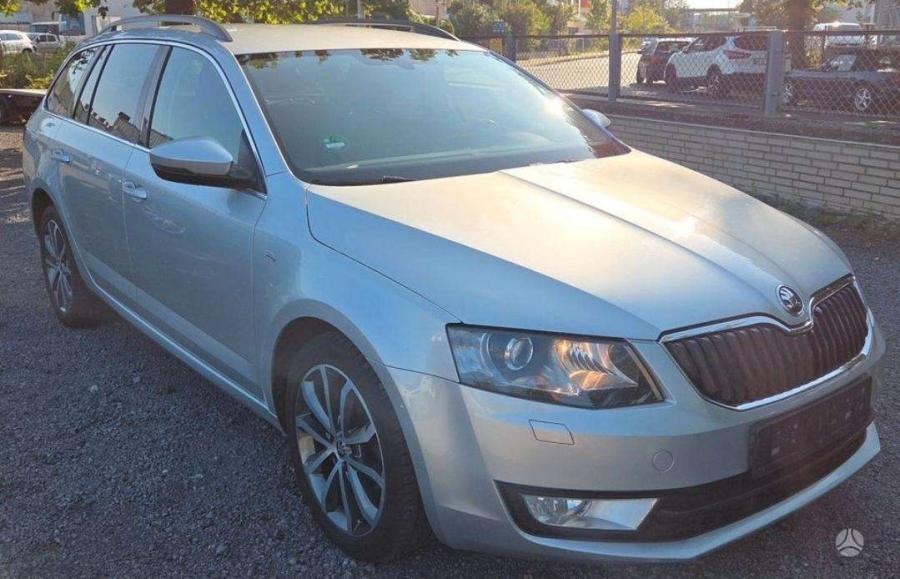 Grey Skoda Octavia 2014 in Vilnius, with an engine capacity of 1.60 L and mileage of 236 thousand km for 6800 €, photo 7 on AUTOMOTO.COM.LV