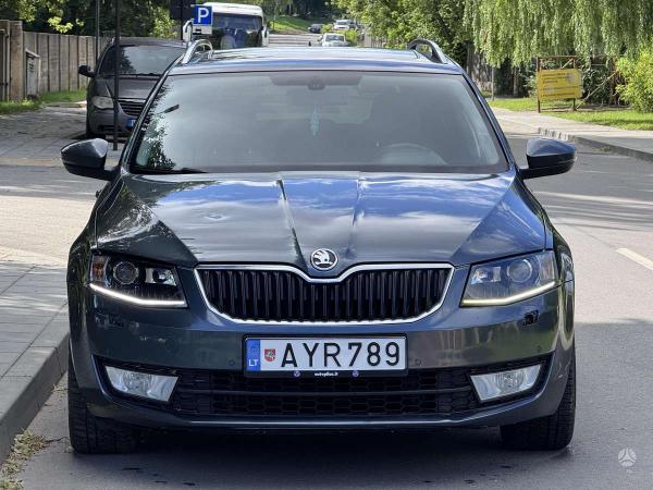 Grey Skoda Octavia 2014 in Vilnius, with an engine capacity of 1.60 L and mileage of 298 thousand km for 5650 €, photo 2 on AUTOMOTO.COM.LV
