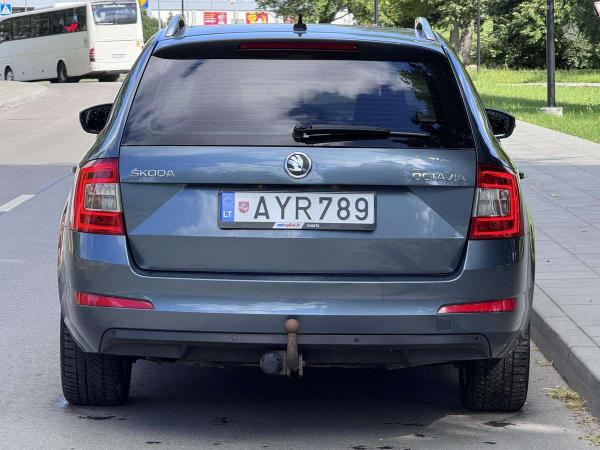 Grey Skoda Octavia 2014 in Vilnius, with an engine capacity of 1.60 L and mileage of 298 thousand km for 5650 €, photo 6 on AUTOMOTO.COM.LV