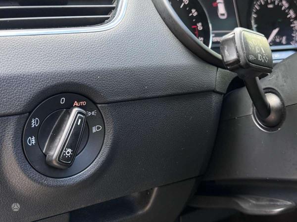 Grey Skoda Octavia 2014 in Vilnius, with an engine capacity of 1.60 L and mileage of 298 thousand km for 5650 €, photo 8 on AUTOMOTO.COM.LV